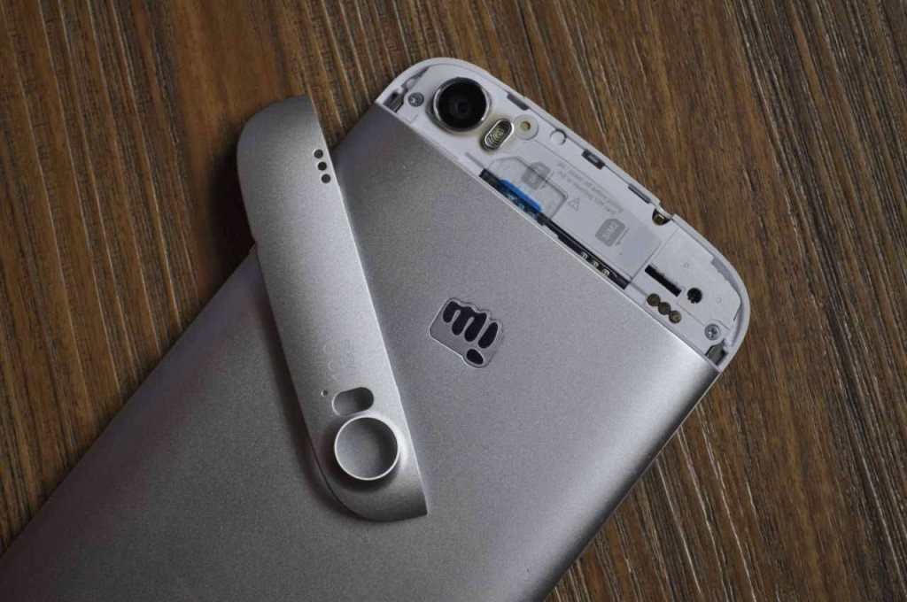 Micromax Canvas Doodle 2 A240 Review: “Mine’s bigger” - TheMech.in